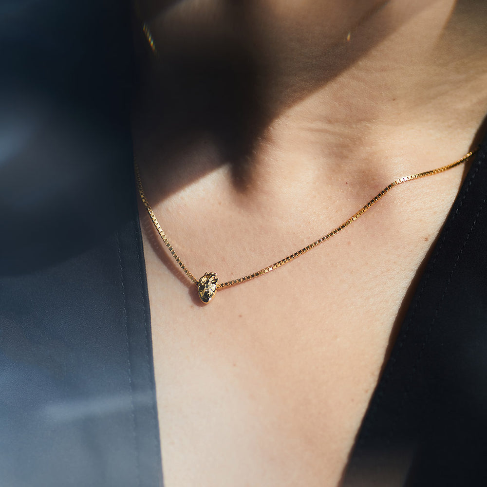 I Carry Your Heart Necklace Solid Gold - Aletheia & Phos